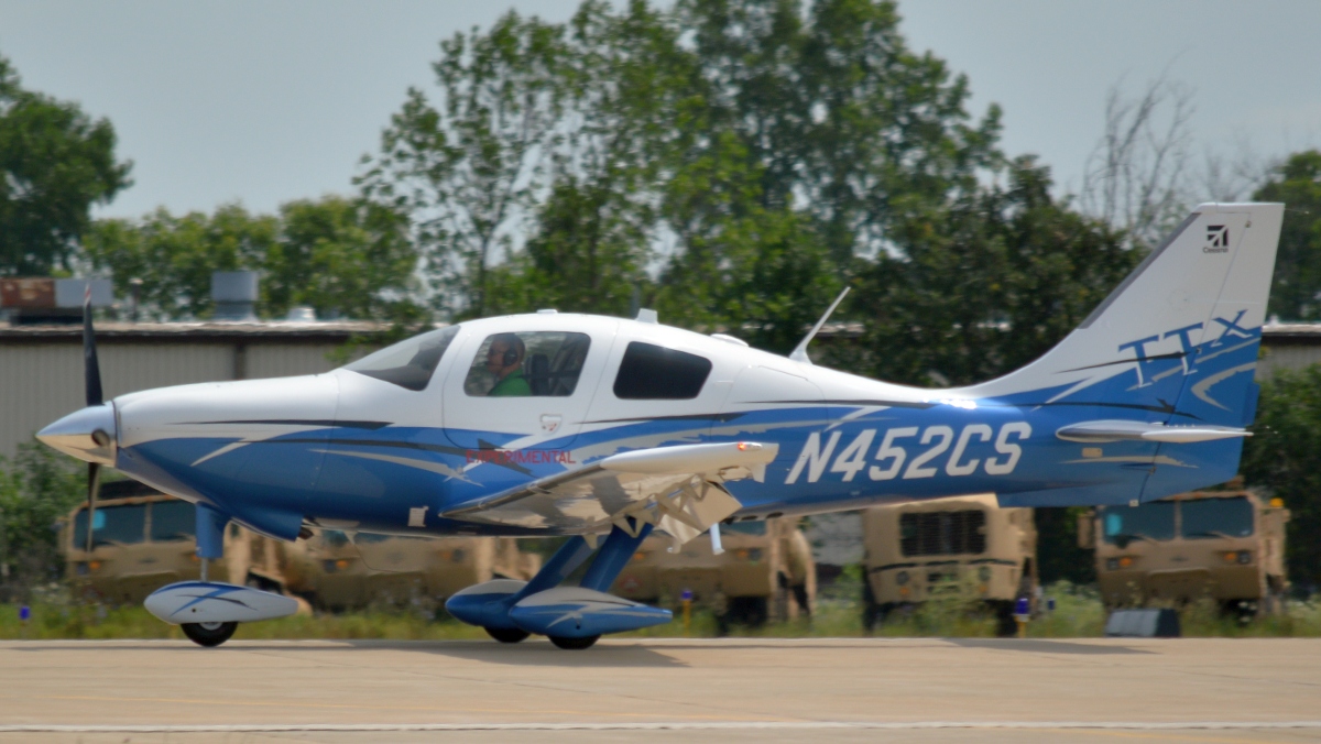 Rod S Aviation Photos Eaa Airventure 2014 Oshkosh Aircraft Ble Ces